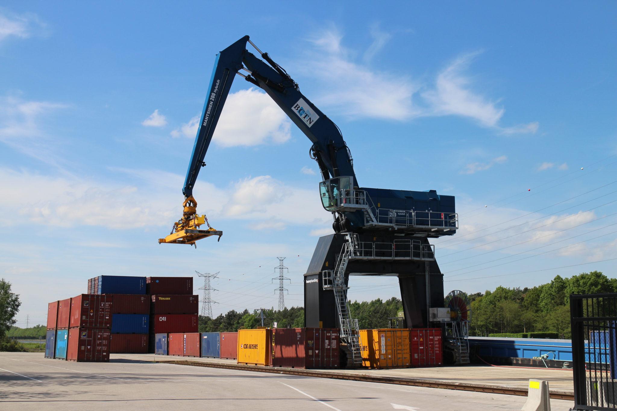 Mantsinen 200 - Speed Precision And Efficiency
